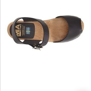 MIA | Shoes | Mia Greta Clog Sandal Luggage Leather Size 37 Eu 7 Us ...